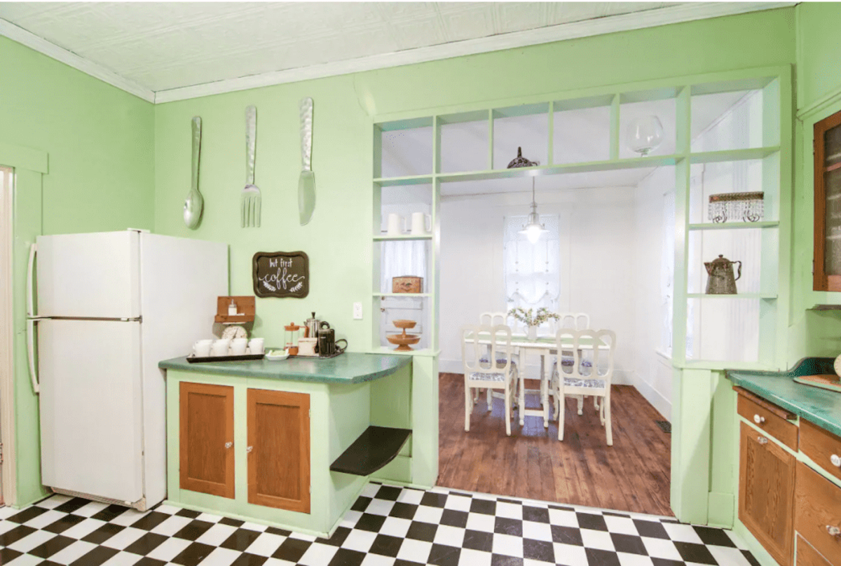 Cottage 506 [https://www.airbnb.com/rooms/20763575?source_impression_id=p3_1599142223_iV%2B2ajxL ...