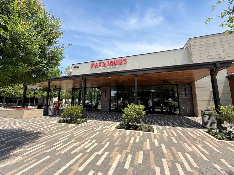 San Antonio's beloved Max & Louie's opens first Cibolo diner ...